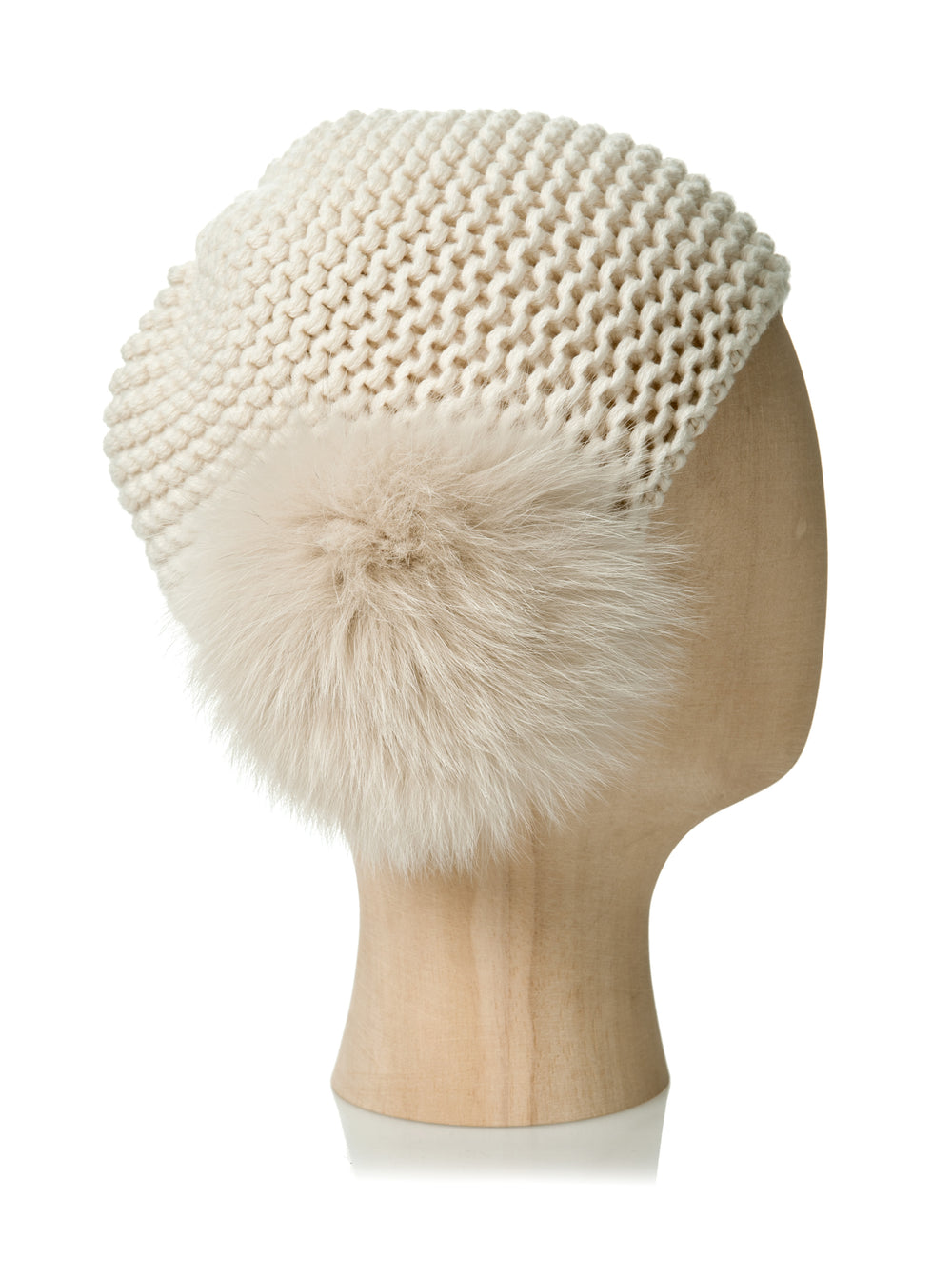 Inverni is the leader in cashmere accessories – INVERNI